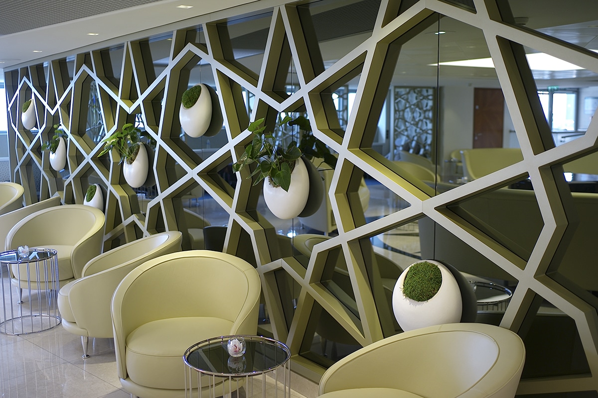 Qatar Airways Salon VIP Aéroport Roissy Charles de Gaulle - Agencement ...