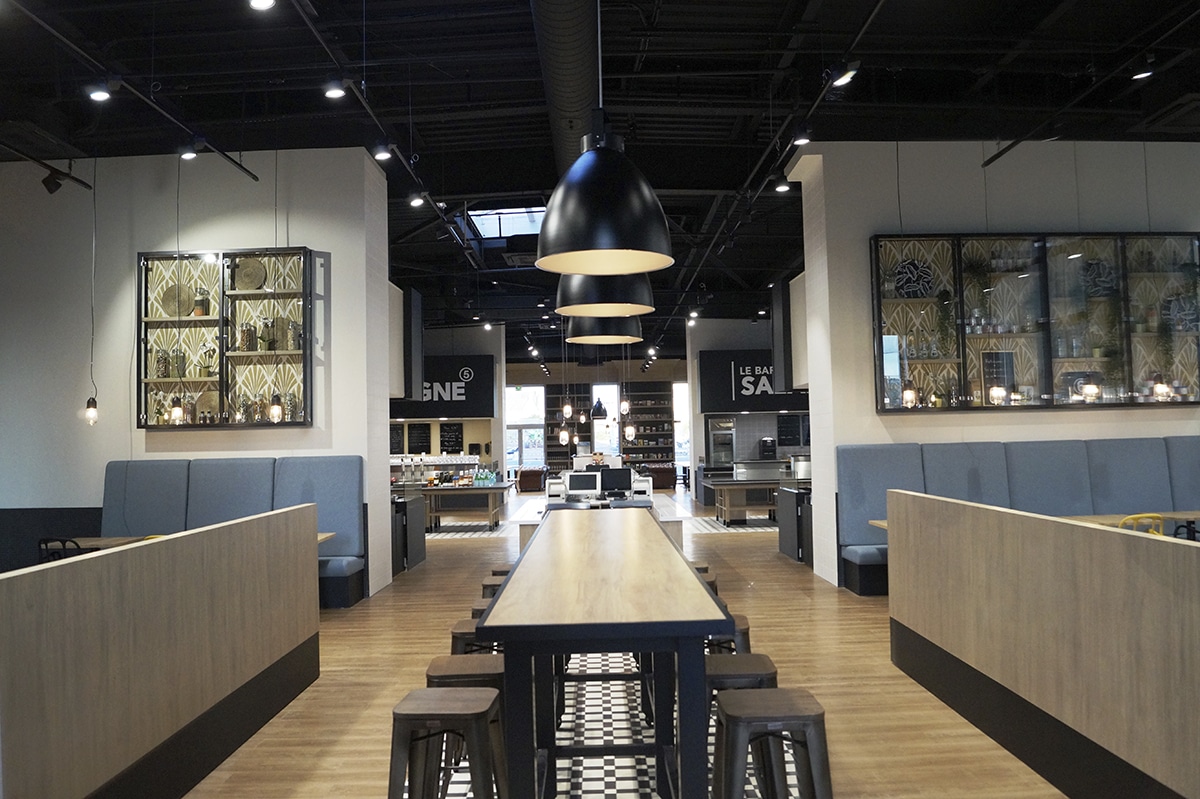 Centre Commercial Leclerc Finistère espace restauration - Agencement ...